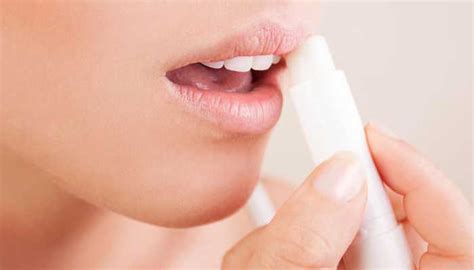 7 Beneficios Del Bálsamo Labial Para mantener Labios Sanos