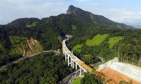 Principal obra da Tamoios maior túnel do Brasil é 100 vazado