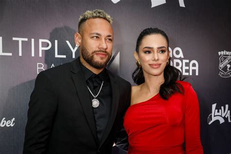 Nasce Mavie Primeira Filha De Bruna Biancardi E Neymar