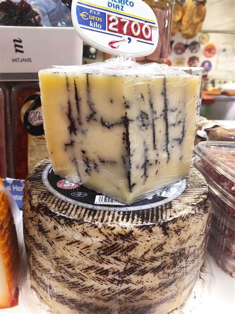 Queso curado de oveja con trufa Jamonería Américo Díaz