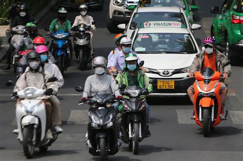 Vì sao TP HCM liên tục oi bức dù không phải cao điểm nắng nóng