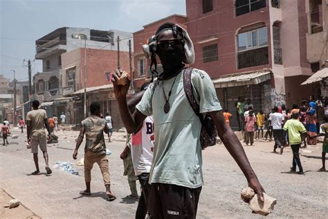 Sénégal 9 morts dans des affrontements après la condamnation de l