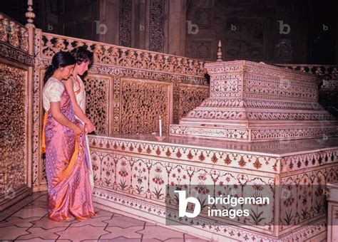 Tomb Of Shah Jahan And Mumtaz Mahal