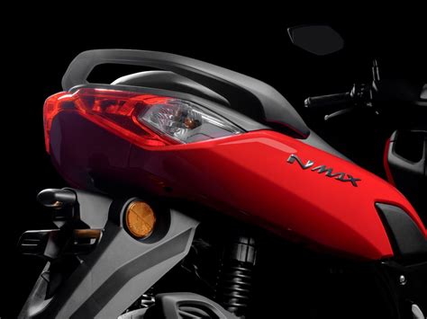 Galeria de fotos Yamaha NMax 160 2023 scooter é atualizada e ganha