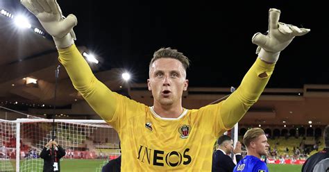 Marcin Bułka znów z czystym kontem Nicea na czele Ligue 1 Przegląd