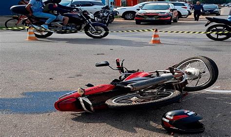 Rondônia Carro invade preferencial e mata mãe que levava filho para a