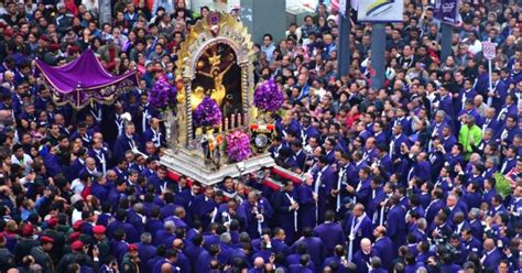 Señor De Los Milagros El Motivo Y Significado Que Hay Detrás Del Color Morado Infobae
