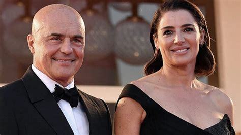 Luisa Ranieri Giunonica La Moglie Di Luca Zingaretti Nessuno Laveva