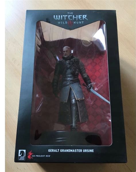 Figurka Geralt w Zbroi Szkoły Niedźwiedzia 11363636961 oficjalne