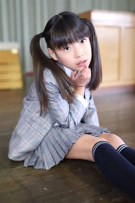 Pin on 可愛い女の子