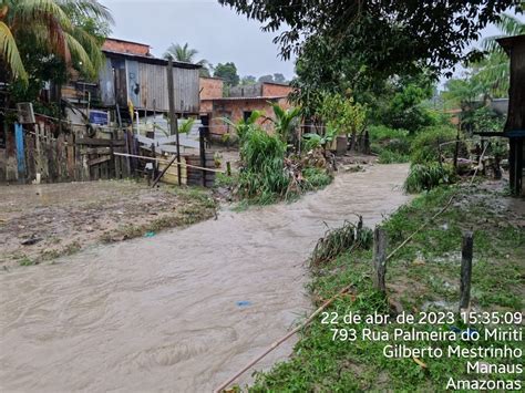 Chuva causa alagamentos e erosões em Manaus Amazonas G1