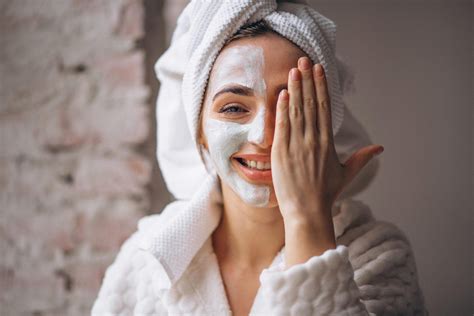 Skincare O que é como fazer e truques para cuidar da pele Voz da Bahia
