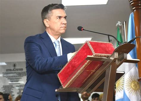 Leandro Zdero juró como gobernador y dio su primer discurso como tal
