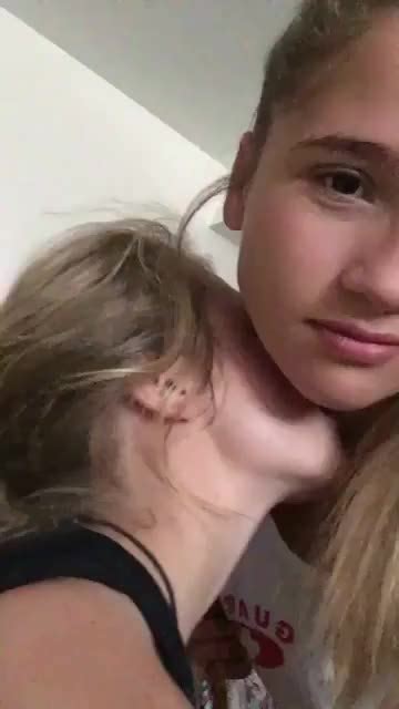 Lesbians Cute Girls Kissing Porn VideoMonstr