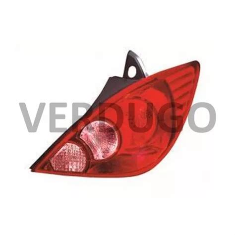 Foco Trasero Izquierdo Nissan Tiida Sport Japones Original