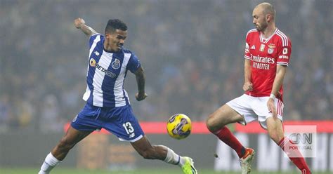Liga os onzes prováveis para o clássico Benfica FC Porto na Luz CNN