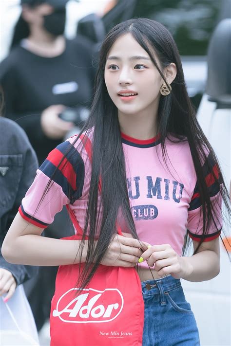 New Min Jeans on Twitter HQ 220805 뮤직뱅크 민지 뉴진스 MINJI NewJeans