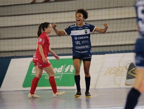 Pezão UCDB perde para Stein e sai da zona de classificação na Liga