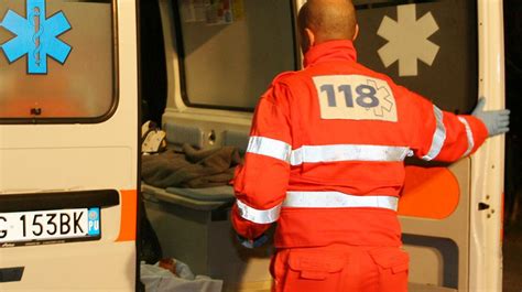 Salento 18enne Bergamasco Cade Dal Balcone Per Recuperare Il Portafoglio