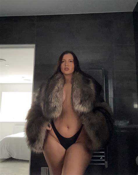 NSFW Thick Ass White Bitches Page 2130