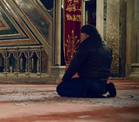 Doa Sholat Witir Arab Latin Dan Arti Lengkap Dengan Keutamaannya