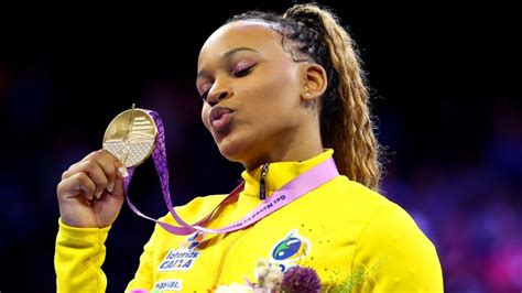 Rebeca Andrade Conquista Bicampeonato E Leva Medalha De Ouro No Salto