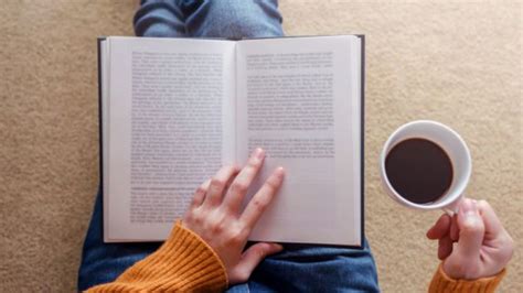 Poemas del Día del Libro los mejores versos para enviar durante este