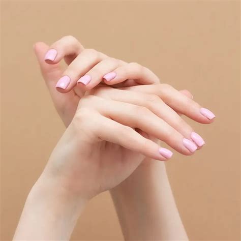 Comment réparer un ongle en gel cassé Voici des astuces simples