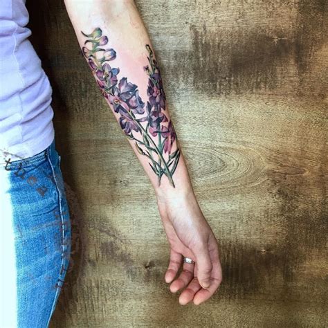25 Birth Flower Tattoos That Celebrate Each Month Of The Year