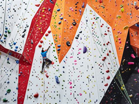 The Largest Rock Climbing Gym In New York Is Coming To Brooklyn