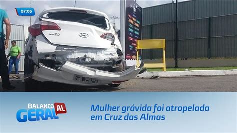 Motorista perde o controle do veículo capota e atropela mulher grávida