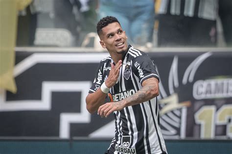 Brasileirão Atlético MG estreia Arena MRV vitória contra Santos