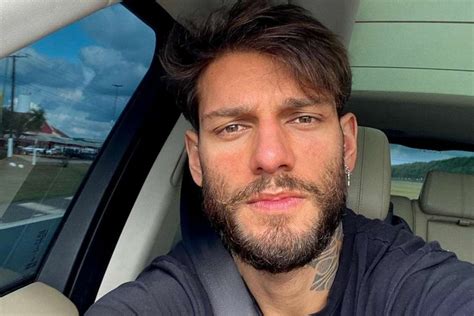 Lucas Lucco Desmente Boatos De Namoro Luan Santana Ofuxico