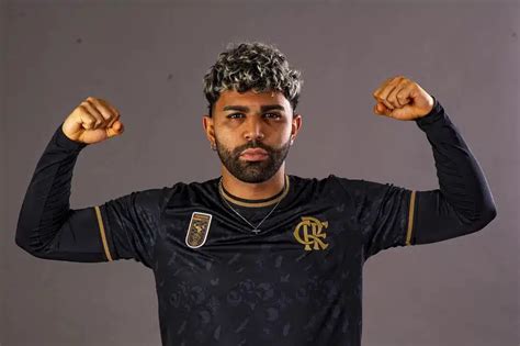 Camisas do Flamengo em homenagem ao dia da Consciência Negra encantam