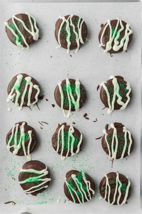 Easy Chocolate Covered Oreos Recipe How To Make Grits And Pinecones