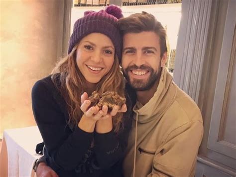 Taxis y cortinas rojas la curiosa estrategia de Gerard Piqué para