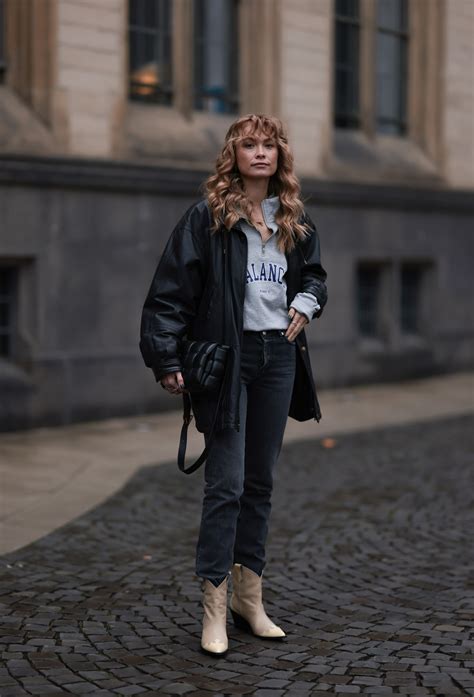 C Mo Llevar Jeans Con Botines En Oto O Invierno Vogue