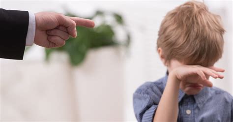 Dad Makes Son Carry Sign About Hitting Girls Popsugar Moms