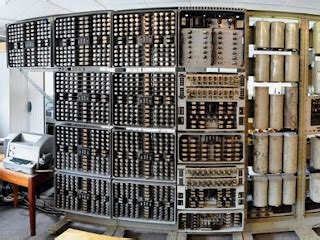 Importancia de la tecnología Computadora mas antigua