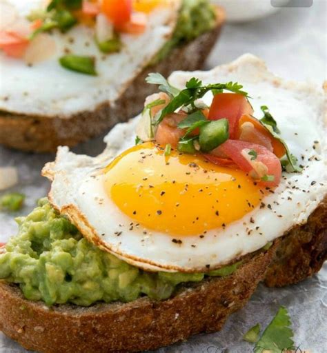 Tostas Con Aguacate Y Huevo Frito Summer Brunch Recipes Toast