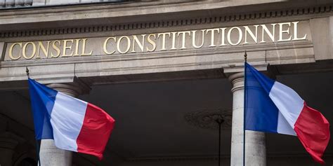 Le conseil constitutionnel dernière station du chemin de croix de la