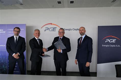 PGE Energia Ciepła i Polimex Mostostal podpisały umowę na budowę