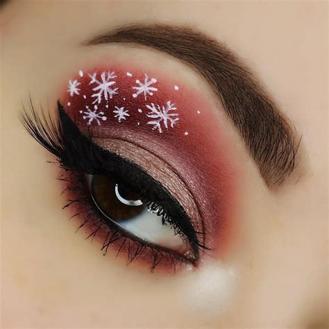 Festive Christmas Makeup Christmas Eye Makeup Holiday Eye Makeup