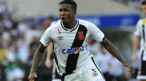 Aos Anos Thalles Jogador Da Ponte Preta Morre Em Acidente Isto