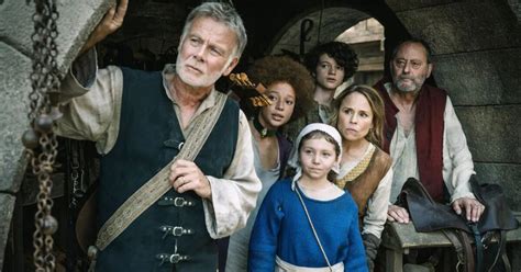 Lupi Mannari Guida Al Cast E Ai Personaggi Della Commedia Avventurosa