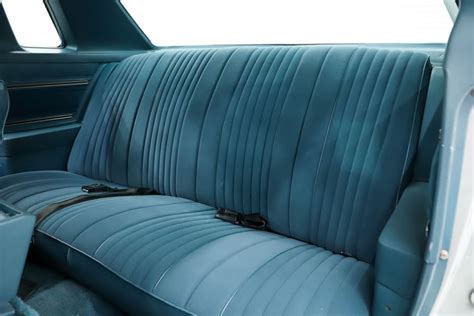 1976 Oldsmobile Cutlass Supreme Volo Museum