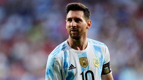 Messi Faz 35 Relembre Momentos Marcantes Da Carreira Do Craque
