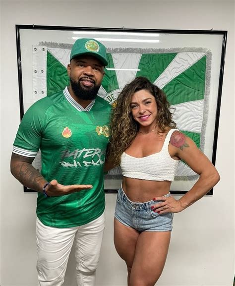 Rainha da Mocidade Fabíola de Andrade responde sobre vídeo íntimo