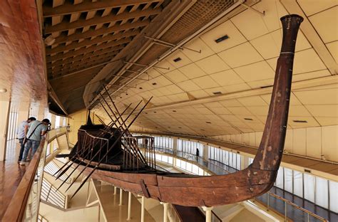 Ancient Pharaoh King Khufu S Boat Carried To Egypt Museum Daily Sabah