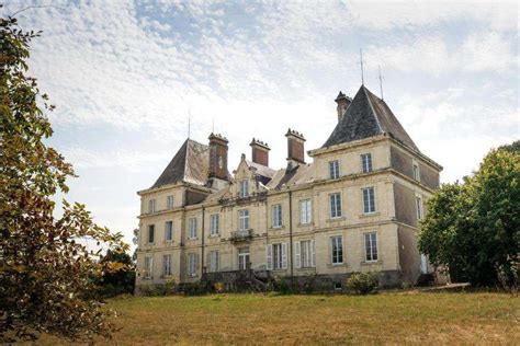 Vu à la TV Le Château l Escale situé en Pays de Loire fait